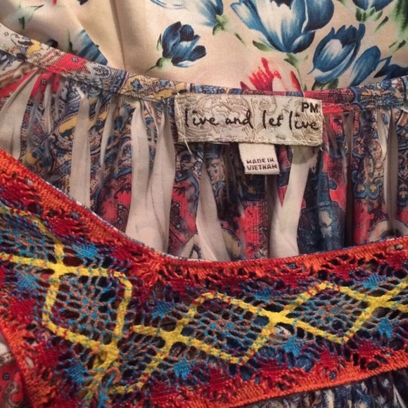 ONE WORLD | Tops | One World Paisley Floral Rocket Blouse Shirt Top ...